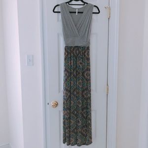 Gilli | Dresses | Maxi Dress Gilli Fits Size Small | Poshmark